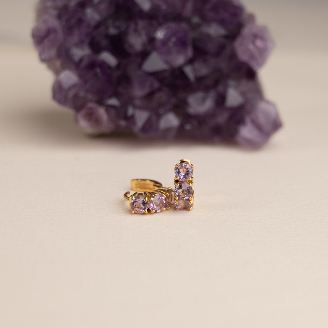 GEMMA PURPLE AMETHYST GOLDEN HUGGIE EARRING - Sisi Copenhagen