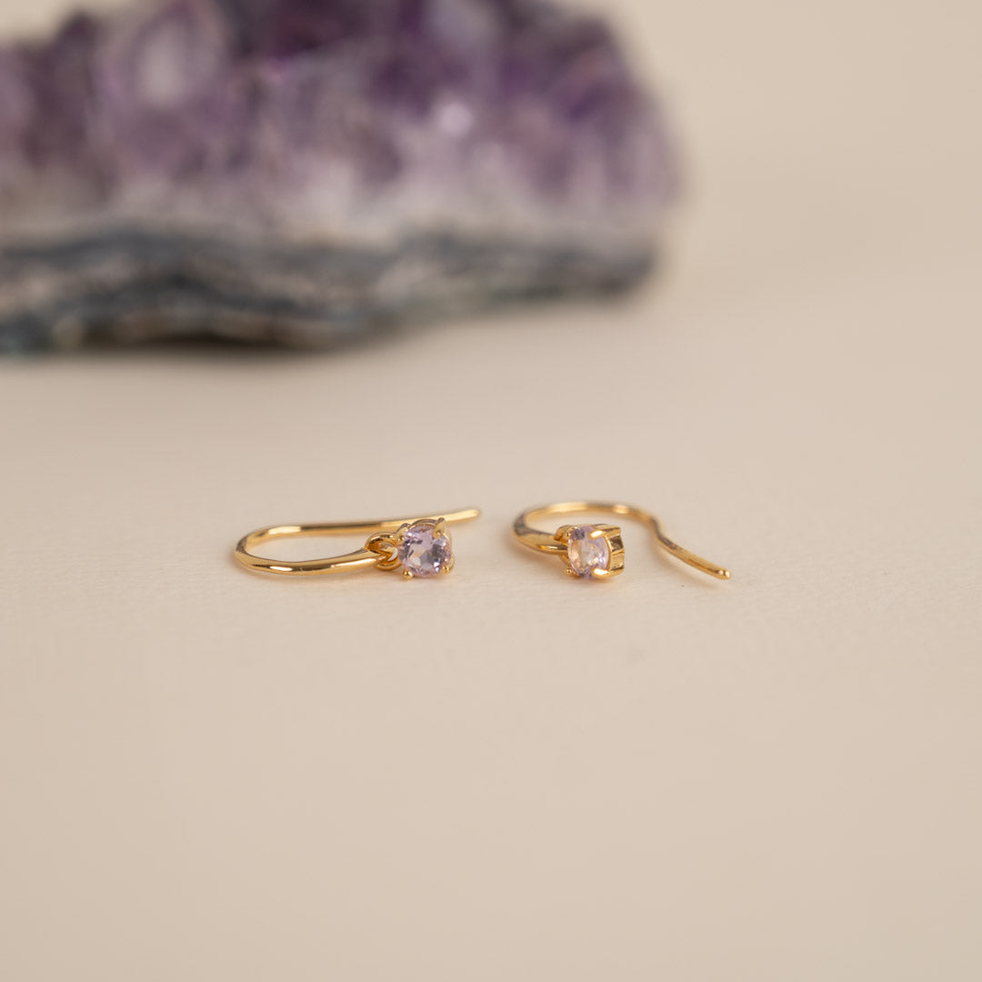 GEMMA PURPLE AMETHYST GOLDEN HOOK EARRING - Sisi Copenhagen