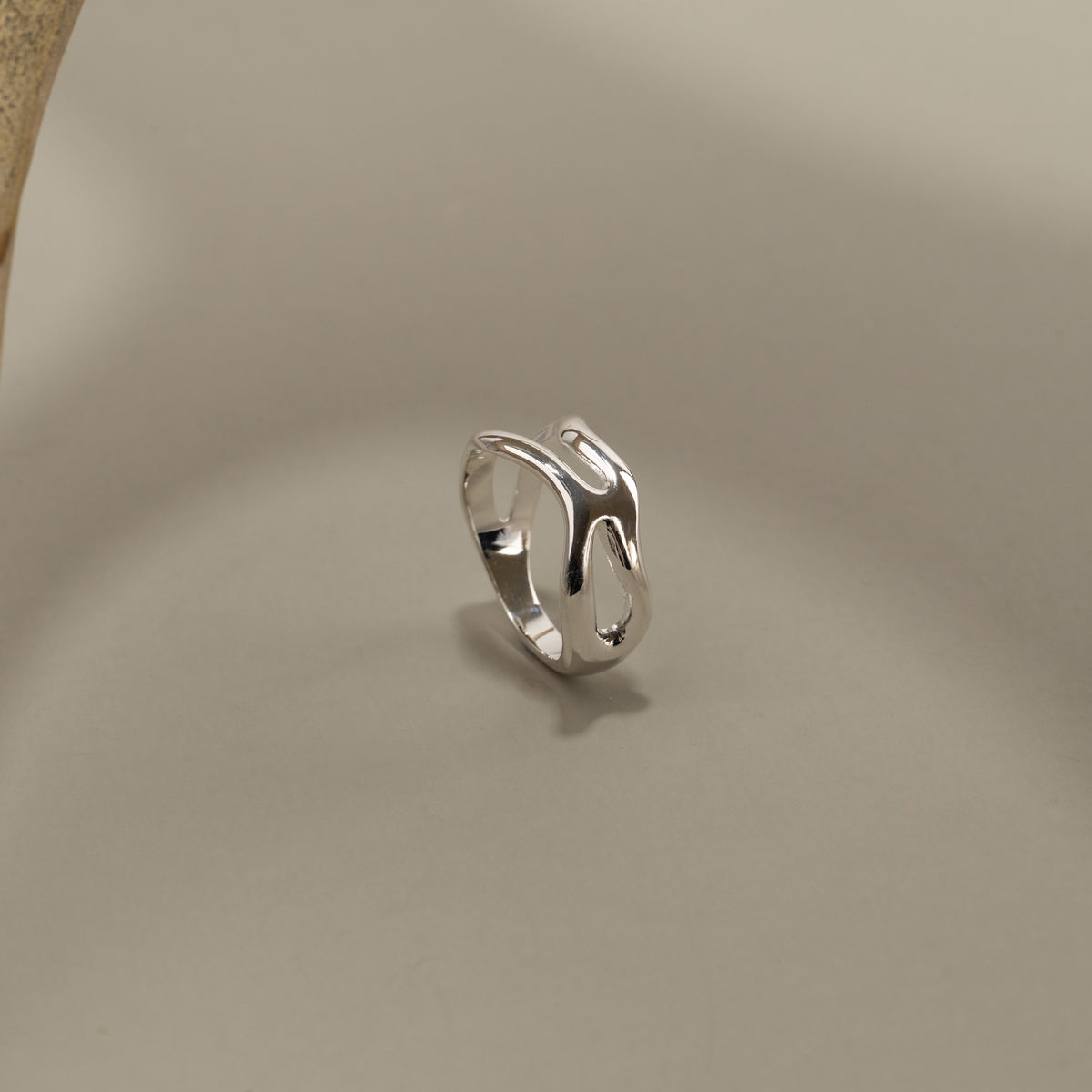 ASTRA SILVER RING | Fri fragt ved 249,- – Sisi Copenhagen