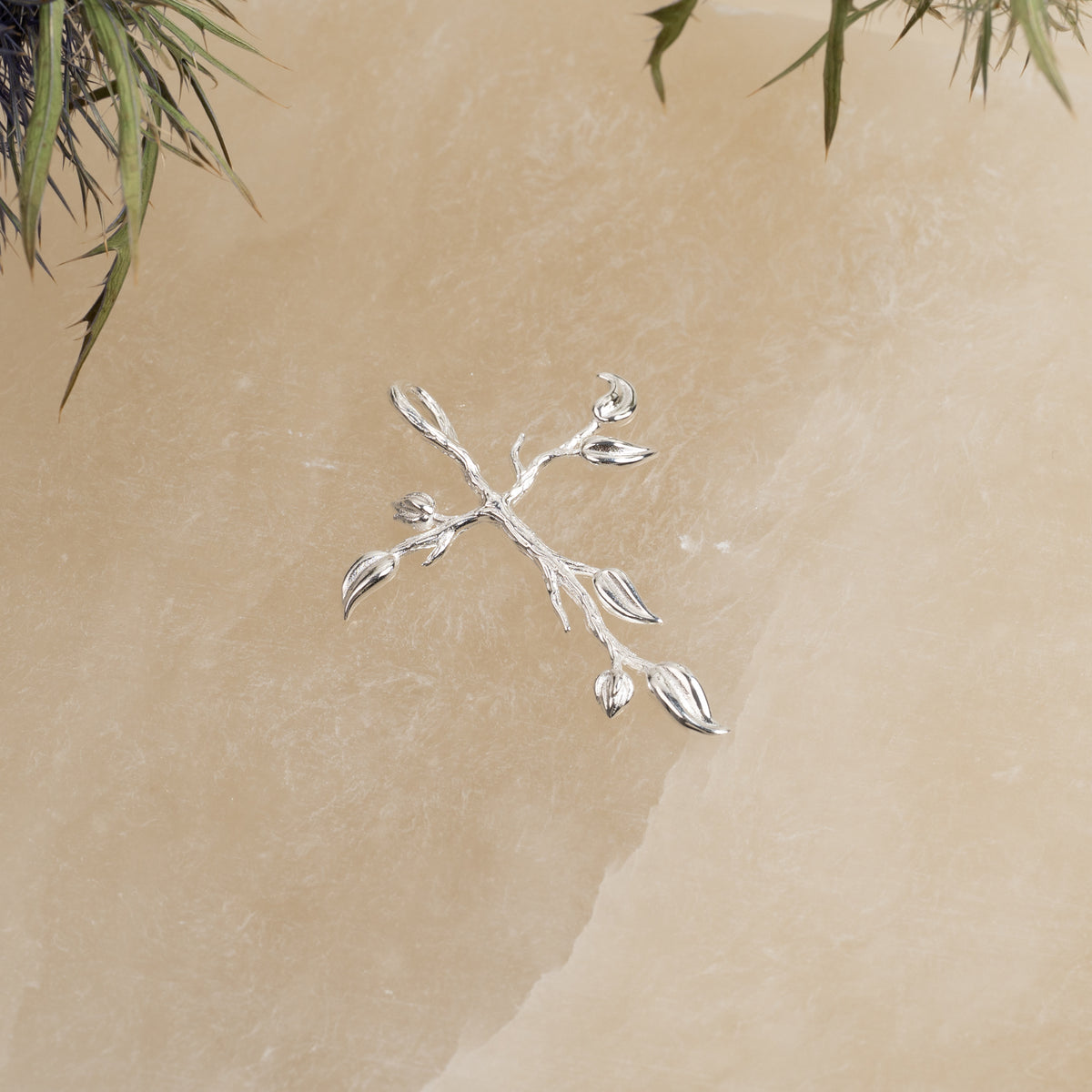 EDEN CROSS SILVER PENDANT | Fri fragt ved 249,- – Sisi Copenhagen