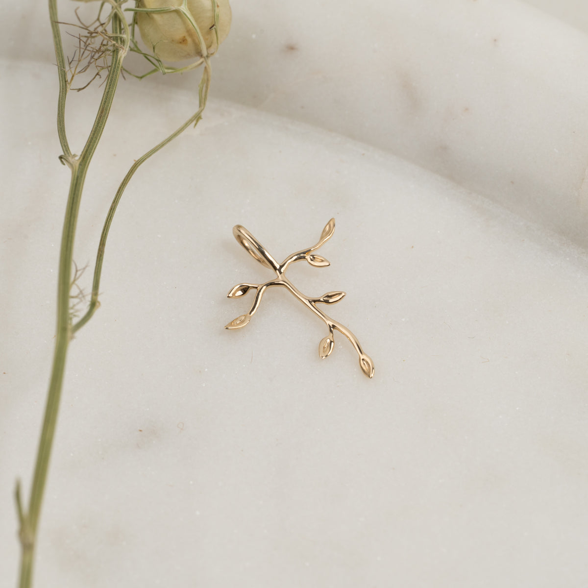 EDEN CROSS SOLID GOLD PENDANT | Fri fragt ved 249,- – Sisi Copenhagen