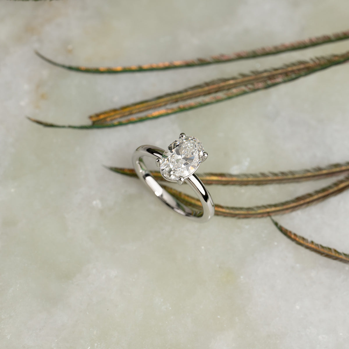 SOLITAIRE OVAL-CUT DIAMOND RING - 2.0ct - WG | Fri fragt ved 249 ...