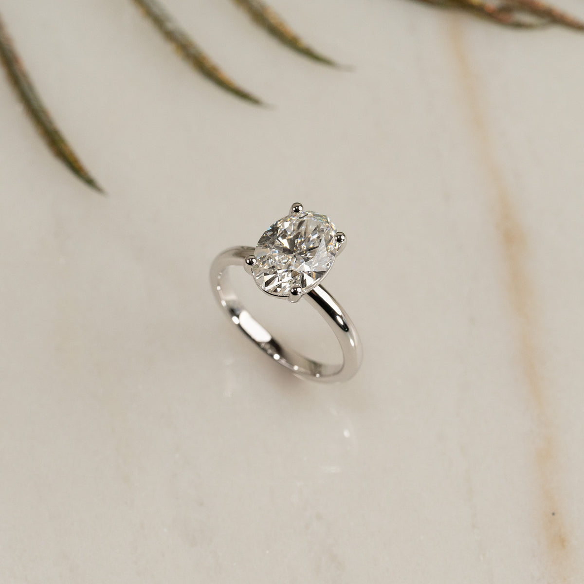 SOLITAIRE OVAL-CUT DIAMOND RING - 3.0ct - WG | Fri fragt ved 249 ...