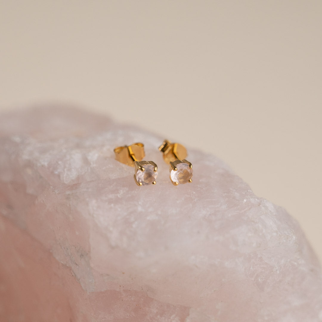 GEMMA ROSE QUARTZ GOLDEN STUD EARRING - Sisi Copenhagen